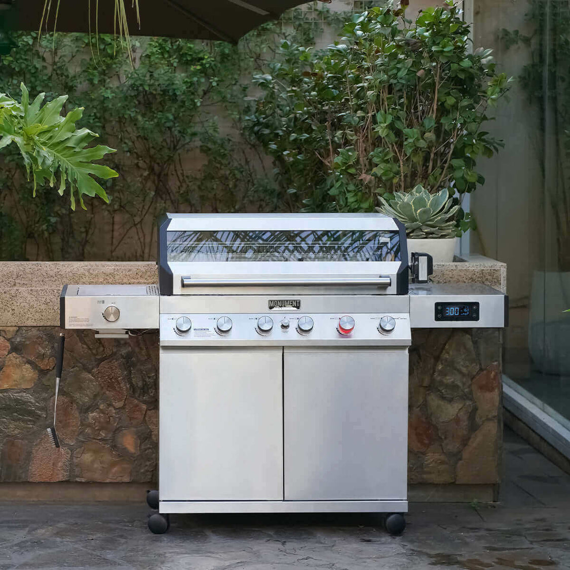 Denali 605Pro Stainless Smart Gas Grill 6 Burners Propane – Monument Grills