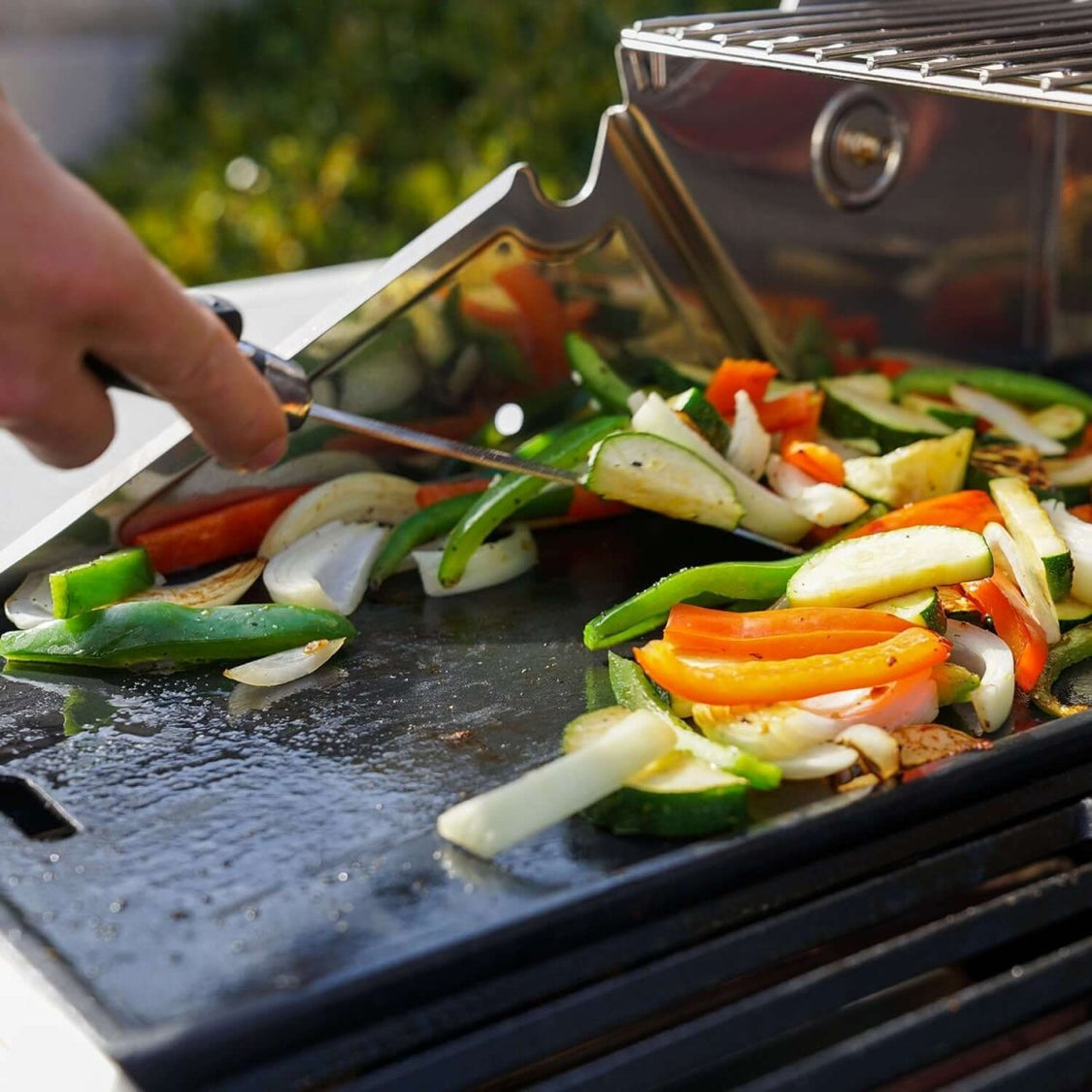 Denali 605Pro Stainless Smart Gas Grill 6 Burners Propane – Monument Grills